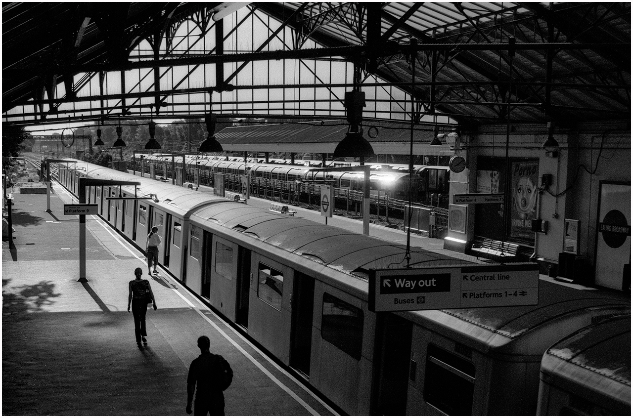 April 2023 - Ealing Broadway, 2003 - Phoenix Railway Photographic ...